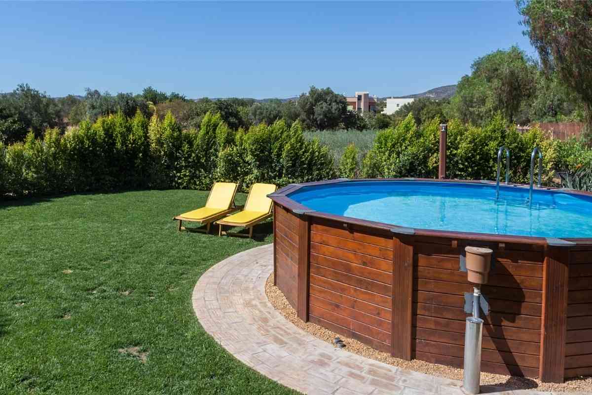 Top 35 Above Ground Pool Landscaping Ideas (With Photos)